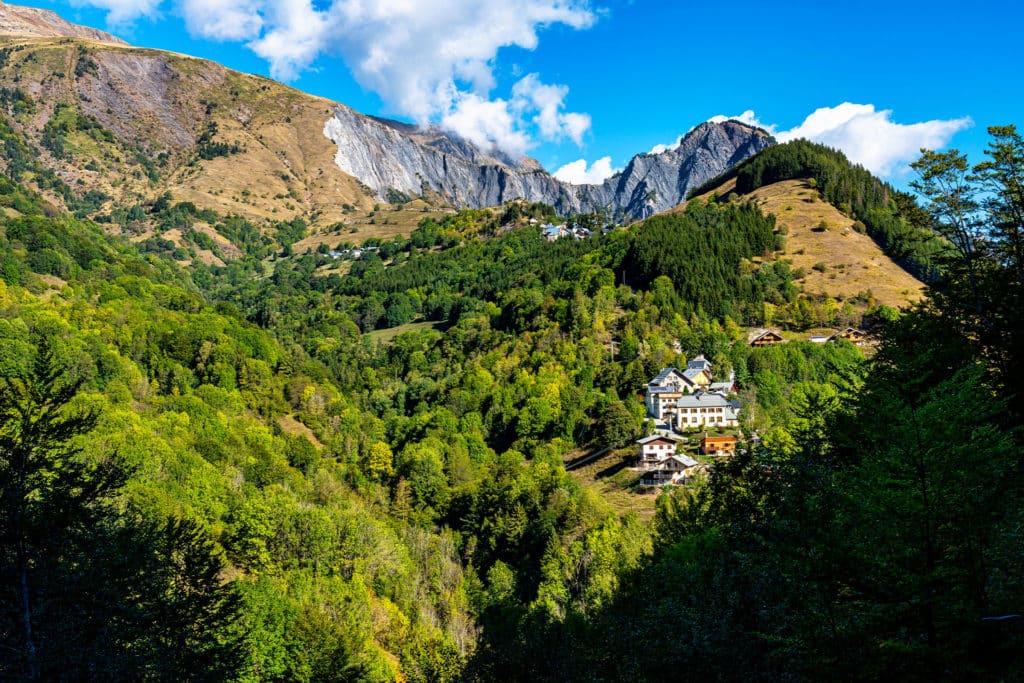 Bourg d'OIsans - Camping à la rencontre du soleil